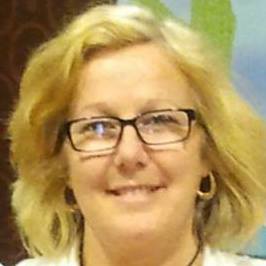 A Conversation with Author Suzan Collins – Pam Lecky Books